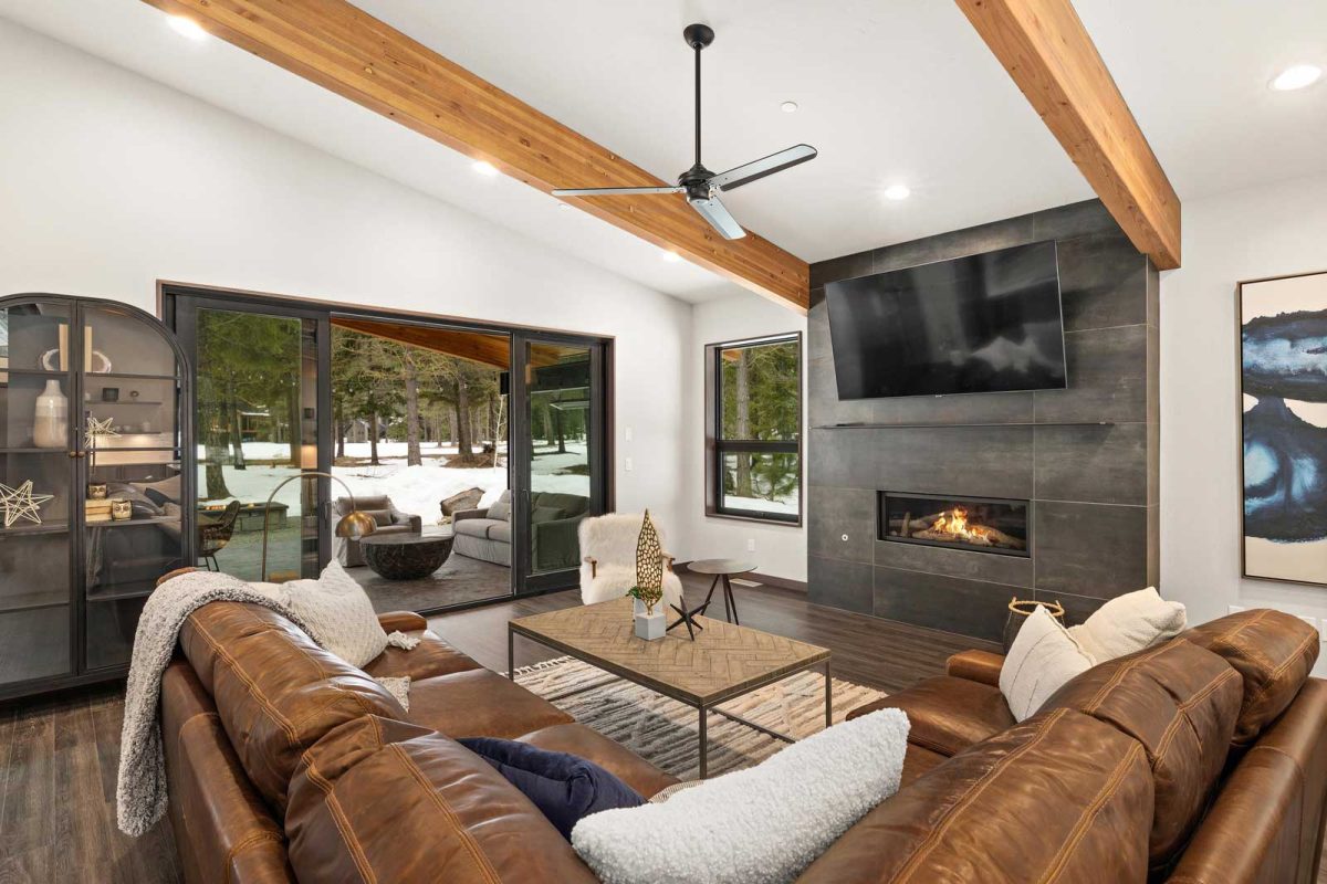 Modern Mountain Home - Merle Inc. For sale in Suncadia